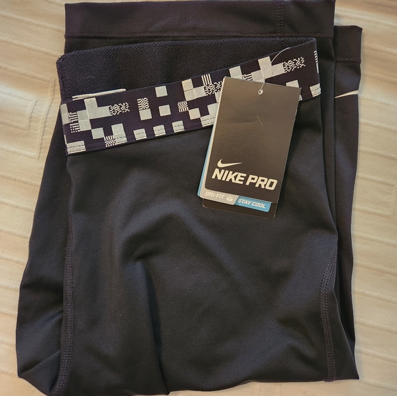 Nike | Shorts | Womens New Nike Pro | Poshmark